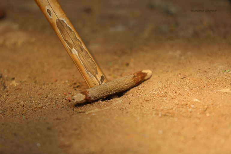 The Ancient Rural Sport of Gilli Danda | Madras Courier